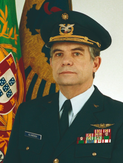 GEN Sousa Santos